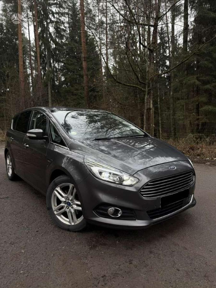 Grey Ford S-Max 2016 in Taurage, with an engine capacity of 2.00 L and mileage of 291 thousand km for 8500 €, photo 1 on AUTOMOTO.COM.LV
