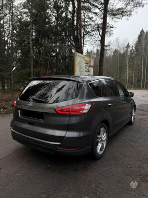 Grey Ford S-Max 2016 in Taurage, with an engine capacity of 2.00 L and mileage of 291 thousand km for 8500 €, photo 6 on AUTOMOTO.COM.LV