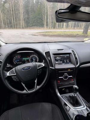 Grey Ford S-Max 2016 in Taurage, with an engine capacity of 2.00 L and mileage of 291 thousand km for 8500 €, photo 10 on AUTOMOTO.COM.LV