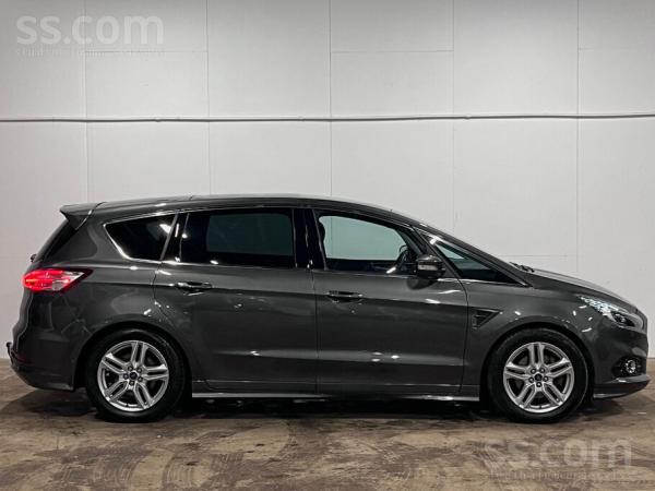 Grey Ford S-Max 2016 in Jurmala, with an engine capacity of 2.00 L and mileage of 256 thousand km for 13450 €, photo 8 on AUTOMOTO.COM.LV