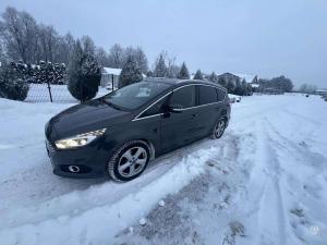 Pelēks Ford S-Max 2016 Širvintos, ar dzinēja tilpumu 2.00 L un nobraukumu 294 tūkst. km par 8000 €, foto  vietnē AUTOMOTO.COM.LV