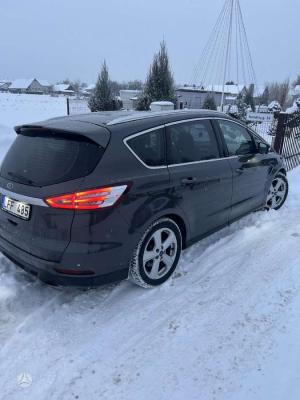 Grey Ford S-Max 2016 in Sirvintos, with an engine capacity of 2.00 L and mileage of 294 thousand km for 8000 €, photo 5 on AUTOMOTO.COM.LV