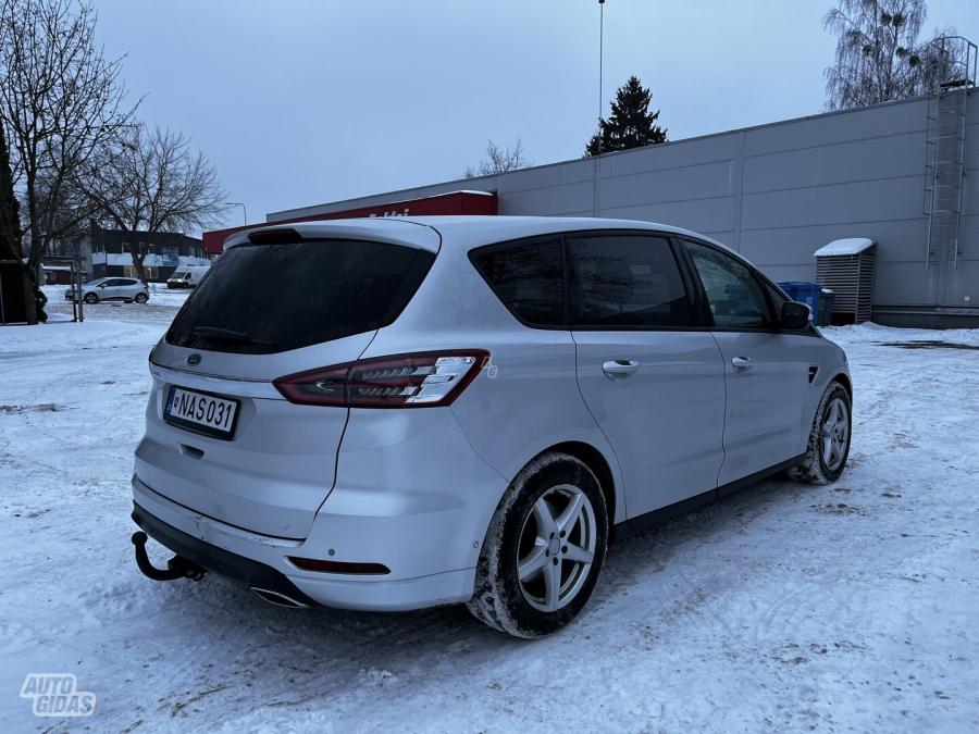 Pelēks Ford S-Max 2016 Alīta, ar dzinēja tilpumu 2.00 L un nobraukumu 250 tūkst. km par 6950 €, foto 4 vietnē AUTOMOTO.COM.LV
