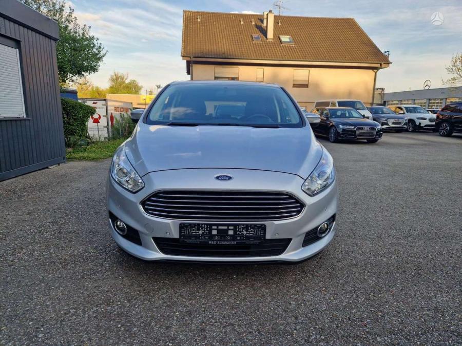 Pelēks Ford S-Max 2016 Kauņa, ar dzinēja tilpumu 1.50 L un nobraukumu 91 tūkst. km par 8500 €, foto 2 vietnē AUTOMOTO.COM.LV