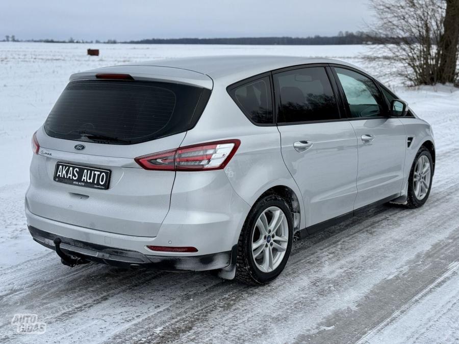 Pelēks Ford S-Max 2016 Vilkaviškis, ar dzinēja tilpumu 2.00 L un nobraukumu 246 tūkst. km par 9600 €, foto 4 vietnē AUTOMOTO.COM.LV