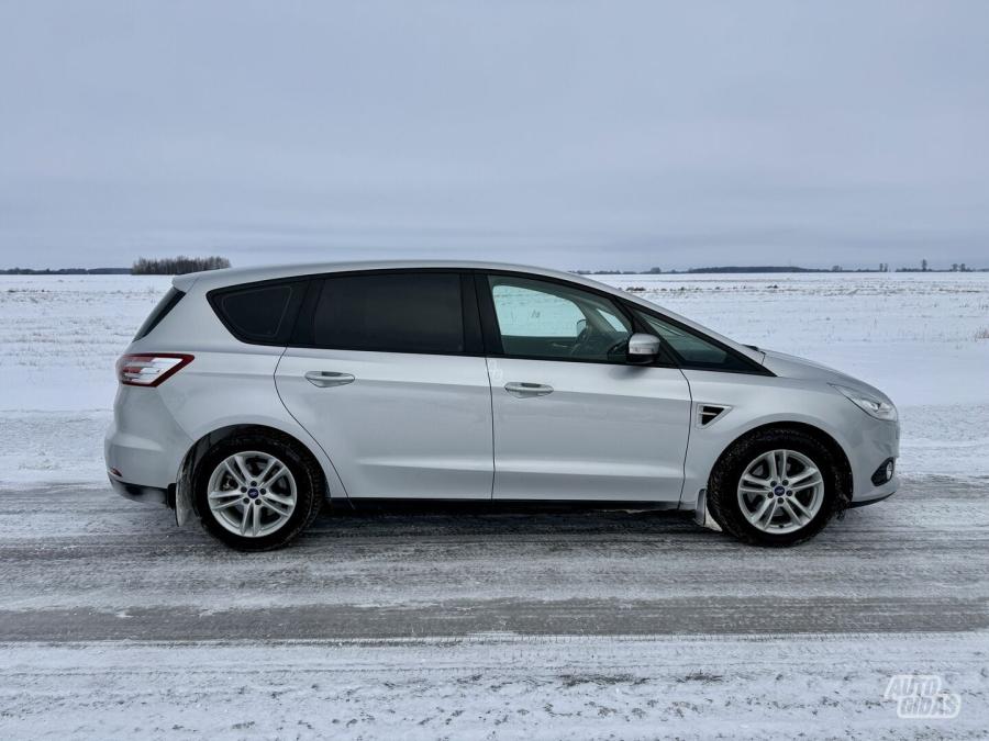 Pelēks Ford S-Max 2016 Vilkaviškis, ar dzinēja tilpumu 2.00 L un nobraukumu 246 tūkst. km par 9600 €, foto 5 vietnē AUTOMOTO.COM.LV