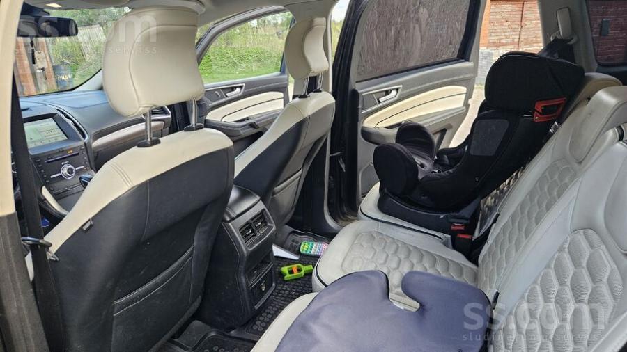 Pelēks Ford S-Max 2016 Alūksne, ar dzinēja tilpumu 2.00 L un nobraukumu 325 tūkst. km par 6700 €, foto 5 vietnē AUTOMOTO.COM.LV