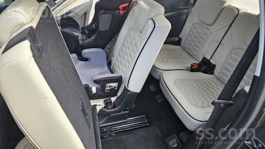 Pelēks Ford S-Max 2016 Alūksne, ar dzinēja tilpumu 2.00 L un nobraukumu 325 tūkst. km par 6700 €, foto 7 vietnē AUTOMOTO.COM.LV