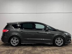 Pelēks Ford S-Max 2016 Jūrmala, ar dzinēja tilpumu 2.00 L un nobraukumu 256 tūkst. km par 12950 €, foto 9 vietnē AUTOMOTO.COM.LV