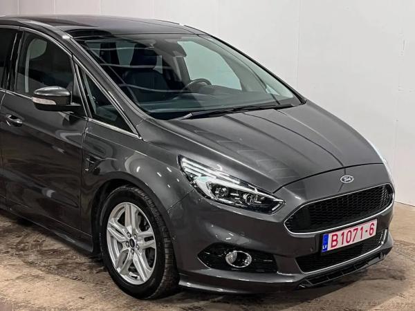 Grey Ford S-Max 2016 in Jurmala, with an engine capacity of 2.00 L and mileage of 256 thousand km for 12950 €, photo 9 on AUTOMOTO.COM.LV