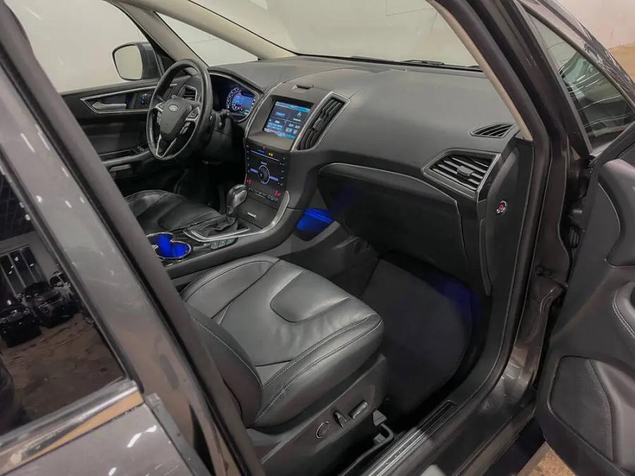 Pelēks Ford S-Max 2016 Jūrmala, ar dzinēja tilpumu 2.00 L un nobraukumu 256 tūkst. km par 12950 €, foto 19 vietnē AUTOMOTO.COM.LV