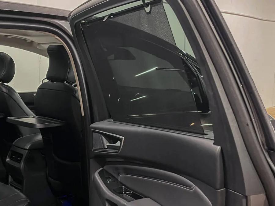 Pelēks Ford S-Max 2016 Jūrmala, ar dzinēja tilpumu 2.00 L un nobraukumu 256 tūkst. km par 12950 €, foto 25 vietnē AUTOMOTO.COM.LV