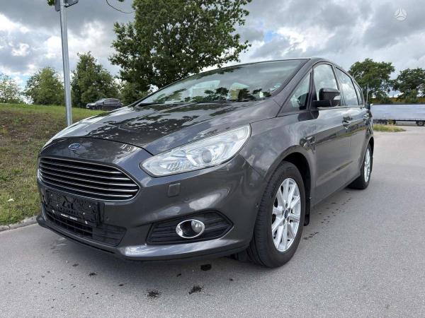 Grey Ford S-Max 2016 in Panevezys, with an engine capacity of 2.00 L and mileage of 283 thousand km for 7750 €, photo 3 on AUTOMOTO.COM.LV