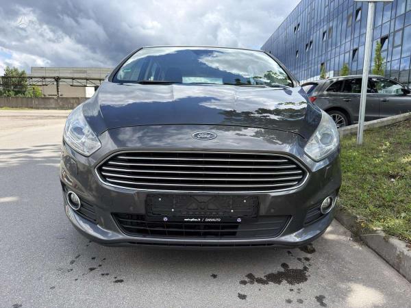 Grey Ford S-Max 2016 in Panevezys, with an engine capacity of 2.00 L and mileage of 283 thousand km for 7750 €, photo 5 on AUTOMOTO.COM.LV