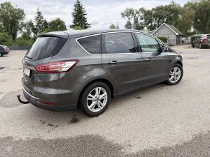 Grey Ford S-Max 2016 in Ukmerge, with an engine capacity of 2.00 L and mileage of 260 thousand km for 8850 €, photo 6 on AUTOMOTO.COM.LV
