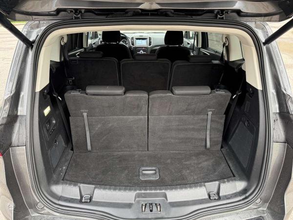 Pelēks Ford S-Max 2016 Ukmergė, ar dzinēja tilpumu 2.00 L un nobraukumu 260 tūkst. km par 8850 €, foto 9 vietnē AUTOMOTO.COM.LV