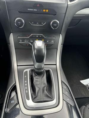 Grey Ford S-Max 2016 in Vilnius, with an engine capacity of 2.00 L and mileage of 301 thousand km for 7500 €, photo 15 on AUTOMOTO.COM.LV