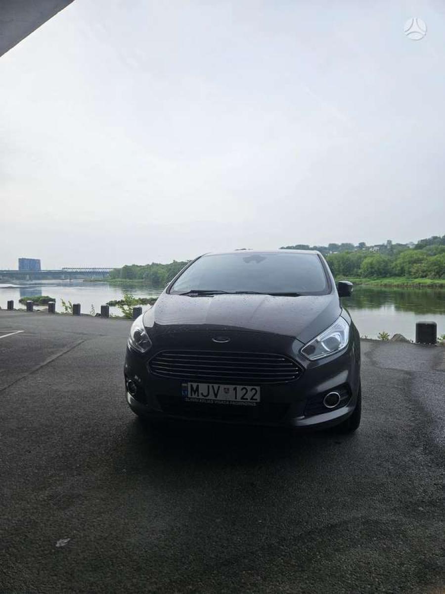 Grey Ford S-Max 2016 in Kaunas, with an engine capacity of 2.00 L and mileage of 260 thousand km for 7400 €, photo 1 on AUTOMOTO.COM.LV