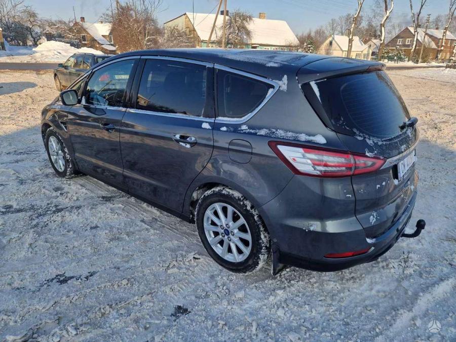 Pelēks Ford S-Max 2017 Tauragė, ar dzinēja tilpumu 1.50 L un nobraukumu 241 tūkst. km par 6950 €, foto 5 vietnē AUTOMOTO.COM.LV