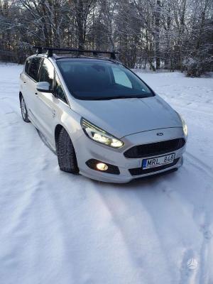Pelēks Ford S-Max 2017 Prienai, ar dzinēja tilpumu 2.00 L un nobraukumu 198 tūkst. km par 10500 €, foto  vietnē AUTOMOTO.COM.LV