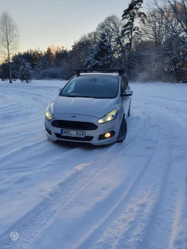 Pelēks Ford S-Max 2017 Prienai, ar dzinēja tilpumu 2.00 L un nobraukumu 198 tūkst. km par 10500 €, foto 4 vietnē AUTOMOTO.COM.LV