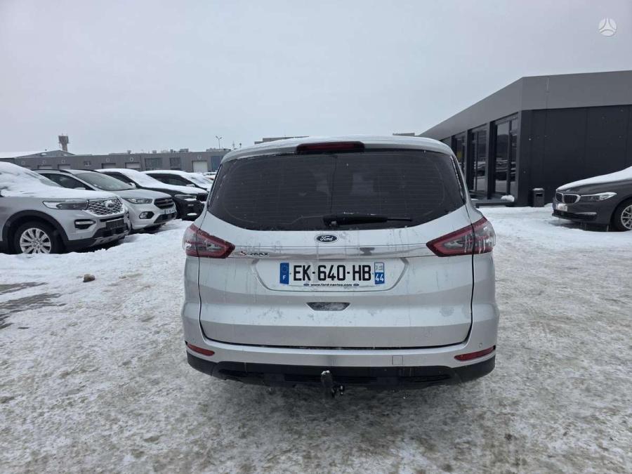 Pelēks Ford S-Max 2017 Tauragė, ar dzinēja tilpumu 2.00 L un nobraukumu 194 tūkst. km par 9200 €, foto 4 vietnē AUTOMOTO.COM.LV