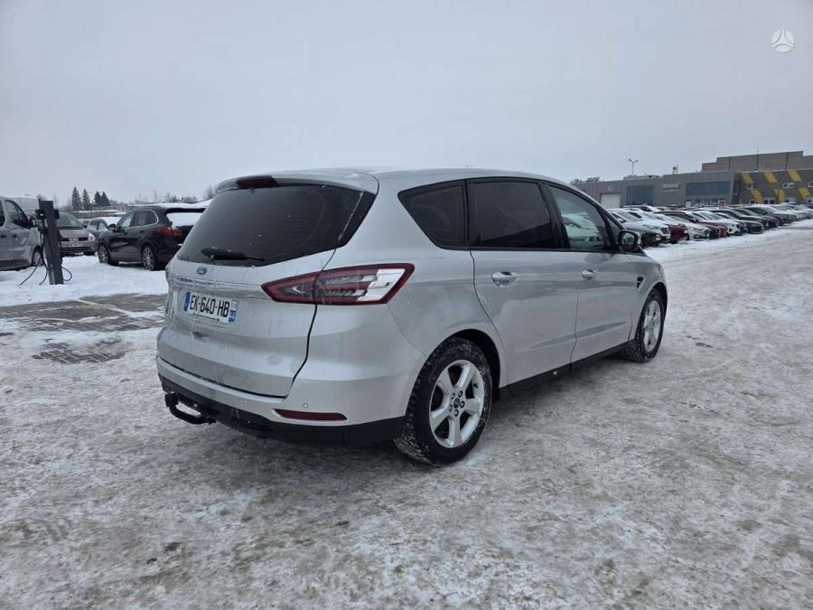 Pelēks Ford S-Max 2017 Tauragė, ar dzinēja tilpumu 2.00 L un nobraukumu 194 tūkst. km par 9200 €, foto 5 vietnē AUTOMOTO.COM.LV