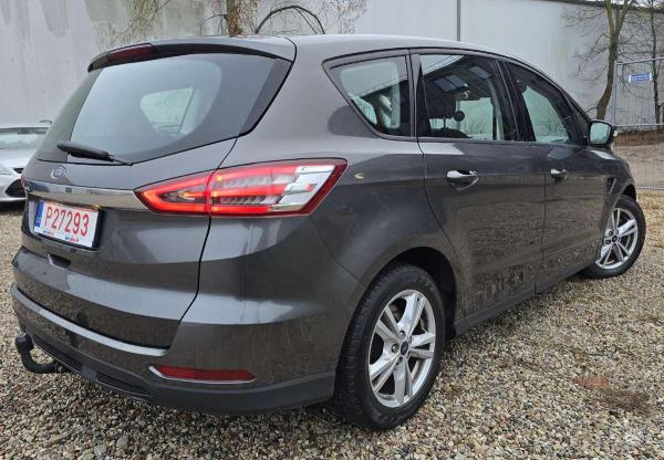 Grey Ford S-Max 2017 in Kaunas, with an engine capacity of 2.00 L and mileage of 283 thousand km for 8290 €, photo 6 on AUTOMOTO.COM.LV