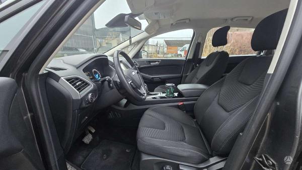 Grey Ford S-Max 2017 in Kaunas, with an engine capacity of 2.00 L and mileage of 283 thousand km for 8290 €, photo 9 on AUTOMOTO.COM.LV
