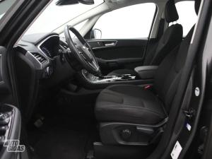 Grey Ford S-Max 2017 in Vilnius, with an engine capacity of 2.00 L and mileage of 176 thousand km for 9499 €, photo 5 on AUTOMOTO.COM.LV