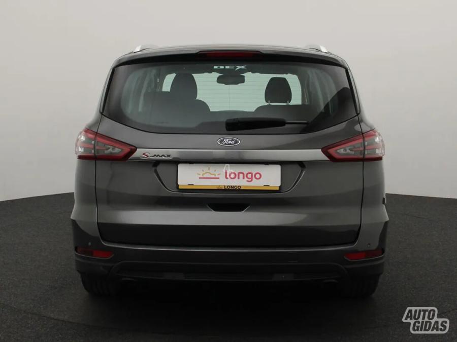 Grey Ford S-Max 2017 in Vilnius, with an engine capacity of 2.00 L and mileage of 176 thousand km for 9499 €, photo 6 on AUTOMOTO.COM.LV