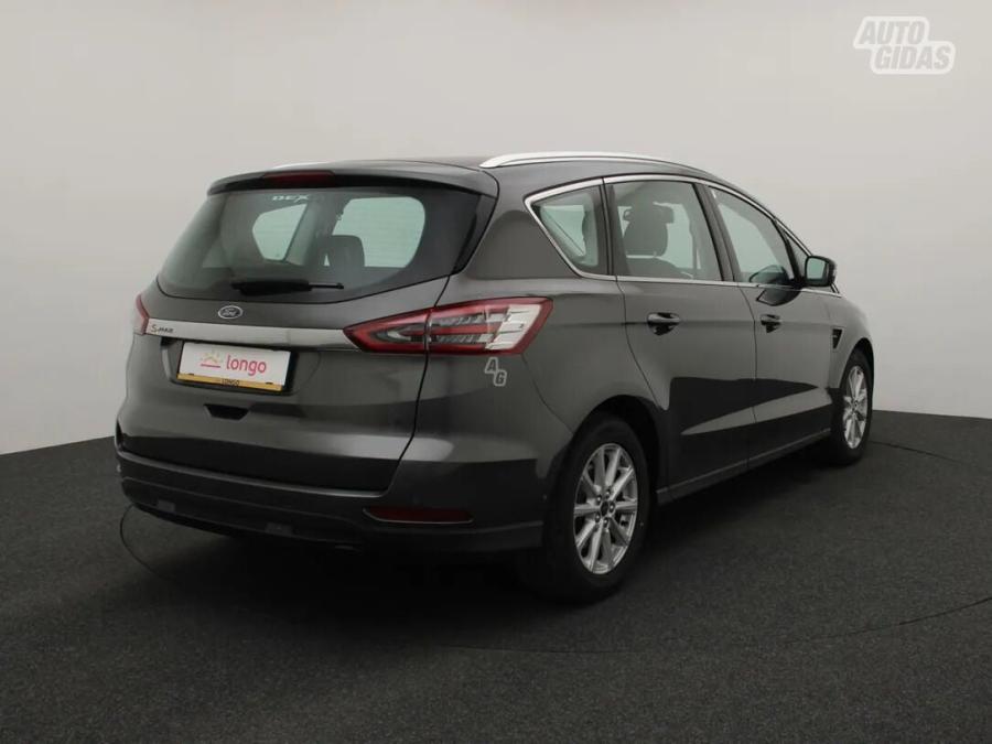 Grey Ford S-Max 2017 in Vilnius, with an engine capacity of 2.00 L and mileage of 176 thousand km for 9499 €, photo 9 on AUTOMOTO.COM.LV