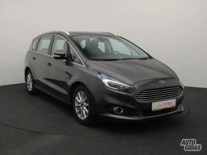 Grey Ford S-Max 2017 in Vilnius, with an engine capacity of 2.00 L and mileage of 176 thousand km for 9499 €, photo 11 on AUTOMOTO.COM.LV
