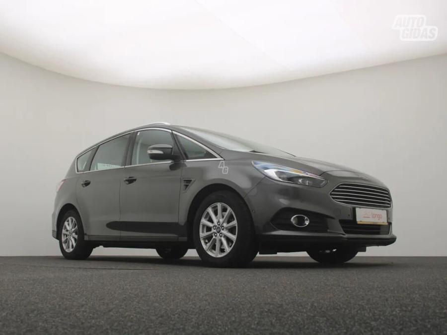 Grey Ford S-Max 2017 in Vilnius, with an engine capacity of 2.00 L and mileage of 176 thousand km for 9499 €, photo 12 on AUTOMOTO.COM.LV