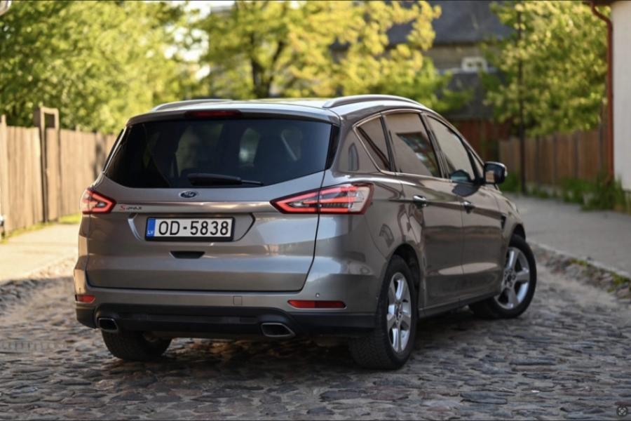 Pelēks Ford S-Max 2017 Rīga, ar dzinēja tilpumu 2.00 L un nobraukumu 221 tūkst. km par 12200 €, foto 5 vietnē AUTOMOTO.COM.LV