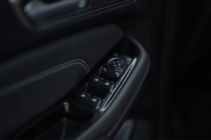 Pelēks Ford S-Max 2017 Rīga, ar dzinēja tilpumu 2.00 L un nobraukumu 221 tūkst. km par 12200 €, foto 22 vietnē AUTOMOTO.COM.LV