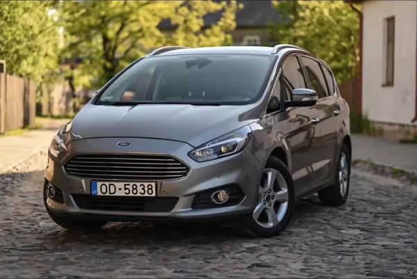 Pelēks Ford S-Max 2017 Jelgava, ar dzinēja tilpumu 2.00 L un nobraukumu 221 tūkst. km par 11400 €, foto 1 vietnē AUTOMOTO.COM.LV