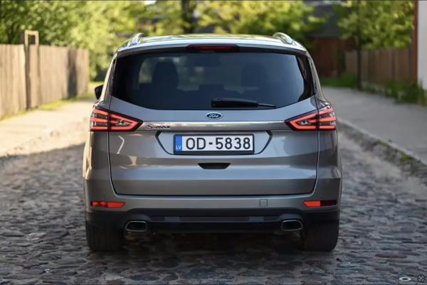 Pelēks Ford S-Max 2017 Jelgava, ar dzinēja tilpumu 2.00 L un nobraukumu 221 tūkst. km par 11400 €, foto 6 vietnē AUTOMOTO.COM.LV