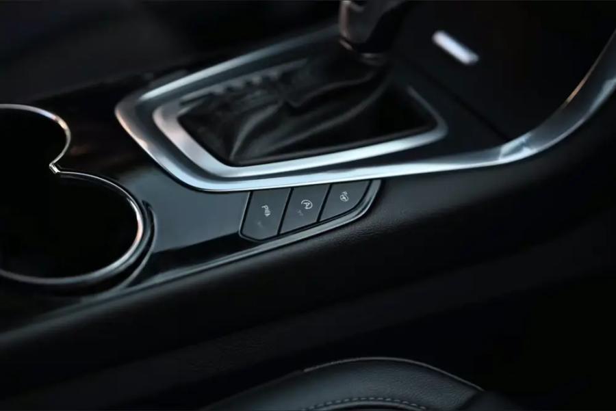 Pelēks Ford S-Max 2017 Jelgava, ar dzinēja tilpumu 2.00 L un nobraukumu 221 tūkst. km par 11400 €, foto 17 vietnē AUTOMOTO.COM.LV