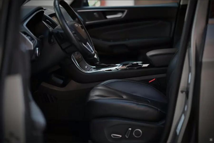 Pelēks Ford S-Max 2017 Jelgava, ar dzinēja tilpumu 2.00 L un nobraukumu 221 tūkst. km par 11400 €, foto 24 vietnē AUTOMOTO.COM.LV