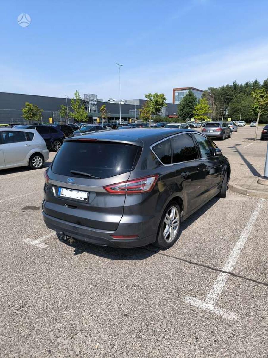 Grey Ford S-Max 2017 in Vilnius, with an engine capacity of 2.00 L and mileage of 240 thousand km for 12700 €, photo 3 on AUTOMOTO.COM.LV