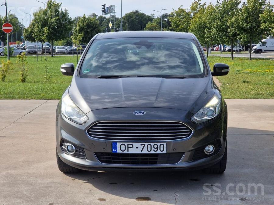 Pelēks Ford S-Max 2017 Liepāja, ar dzinēja tilpumu 1.50 L un nobraukumu 177 tūkst. km par 9950 €, foto 5 vietnē AUTOMOTO.COM.LV