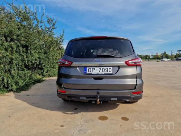 Grey Ford S-Max 2017 in Liepaja, with an engine capacity of 1.50 L and mileage of 177 thousand km for 9950 €, photo 6 on AUTOMOTO.COM.LV