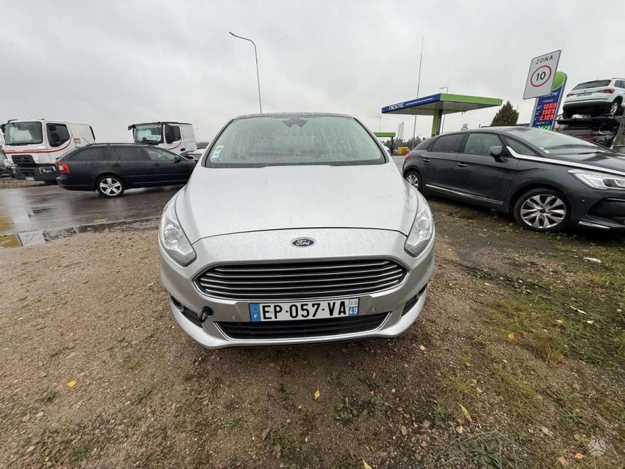 Pelēks Ford S-Max 2017 Tauragė, ar dzinēja tilpumu 2.00 L un nobraukumu 180 tūkst. km par 6200 €, foto 3 vietnē AUTOMOTO.COM.LV