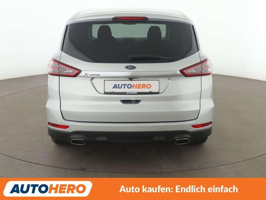 Grey Ford S-Max 2018 in Kaunas, with an engine capacity of 2.00 L and mileage of 87 thousand km for 23317 €, photo 5 on AUTOMOTO.COM.LV