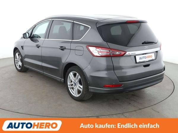 Grey Ford S-Max 2018 in Kaunas, with an engine capacity of 1.50 L and mileage of 77 thousand km for 21988 €, photo 4 on AUTOMOTO.COM.LV