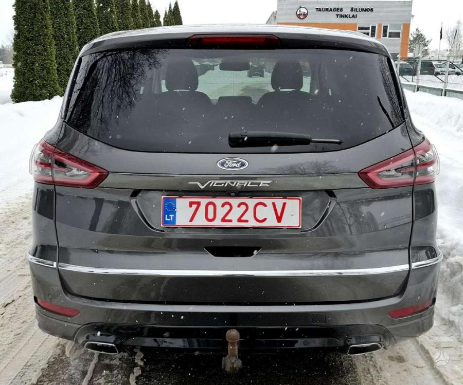 Grey Ford S-Max 2018 in Taurage, with an engine capacity of 2.00 L and mileage of 273 thousand km for 9200 €, photo 16 on AUTOMOTO.COM.LV
