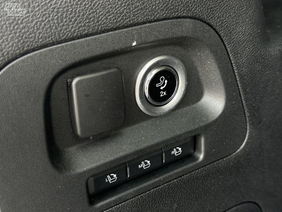 Pelēks Ford S-Max 2018 Kauņa, ar dzinēja tilpumu 1.50 L un nobraukumu 99 tūkst. km par 14271 €, foto 15 vietnē AUTOMOTO.COM.LV