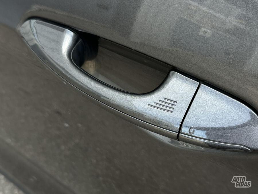 Pelēks Ford S-Max 2018 Kauņa, ar dzinēja tilpumu 1.50 L un nobraukumu 99 tūkst. km par 14271 €, foto 36 vietnē AUTOMOTO.COM.LV