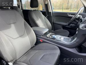 Pelēks Ford S-Max 2018 Kuldīga, ar dzinēja tilpumu 2.00 L un nobraukumu 257 tūkst. km par 7490 €, foto 14 vietnē AUTOMOTO.COM.LV